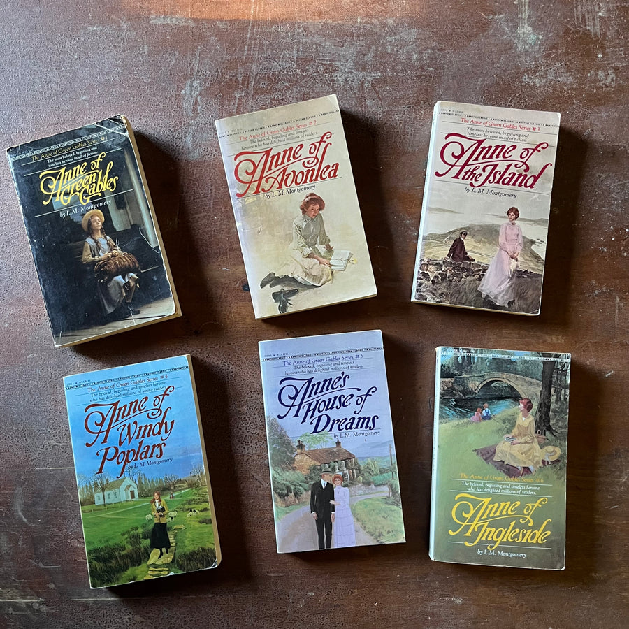 Anne of Green Gables by L. M. Montgomery - 2014 Puffin in Bloom Edition ...