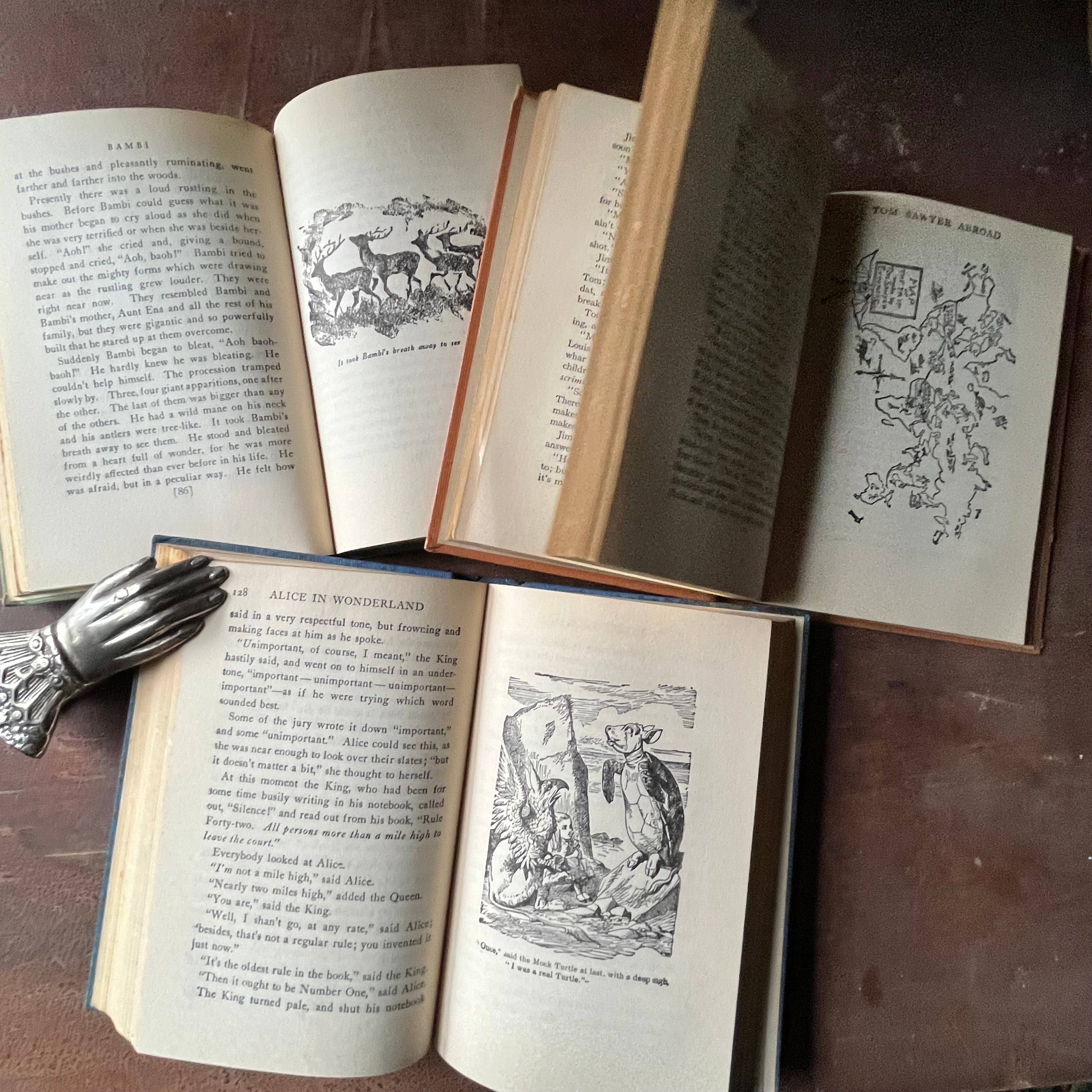 Companion Library Books: Alice in Wonderland, Bambi & Tom Sawyer Abroa ...