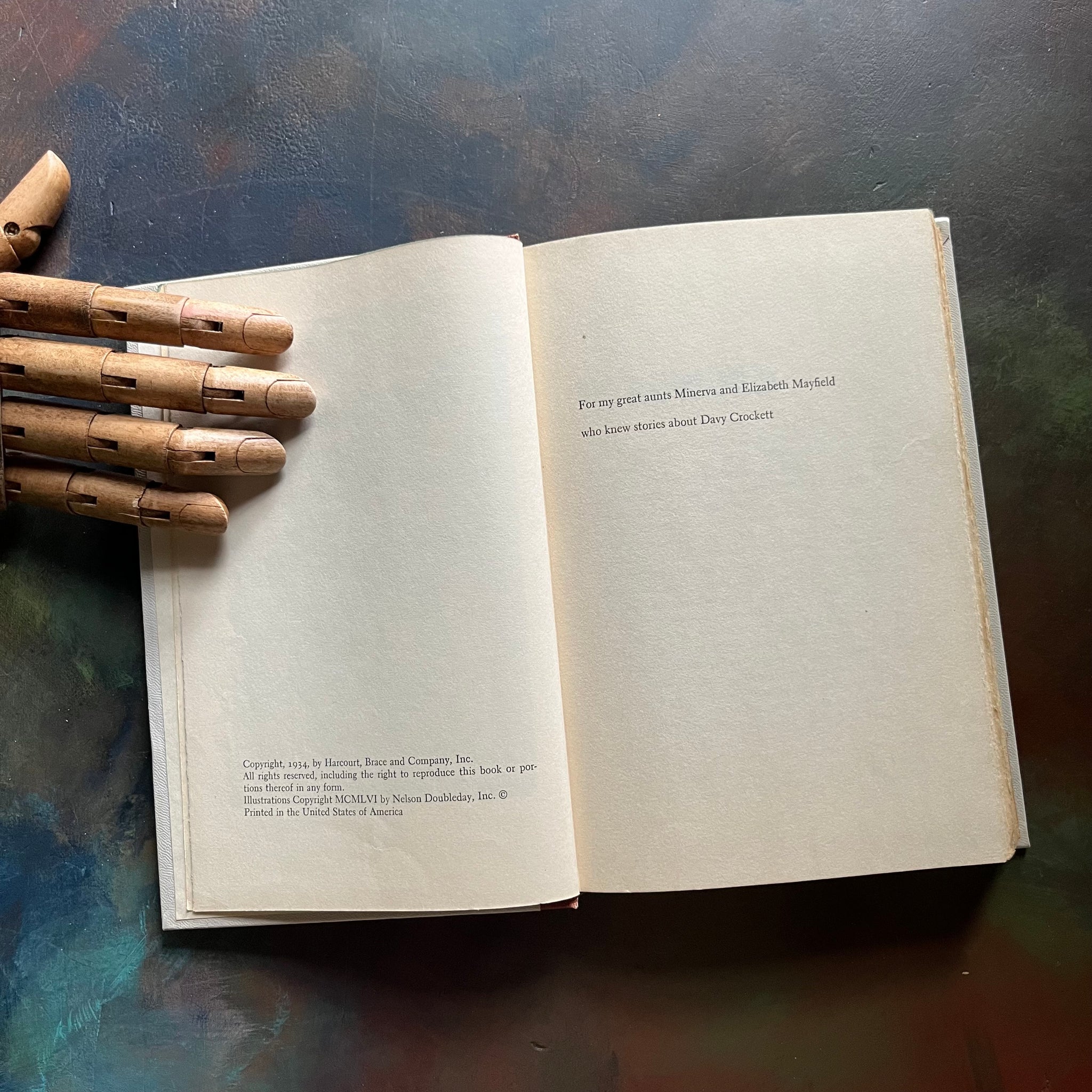 Davy Crockett - a 1956 Junior Deluxe Editions Hardcover Book - Log ...