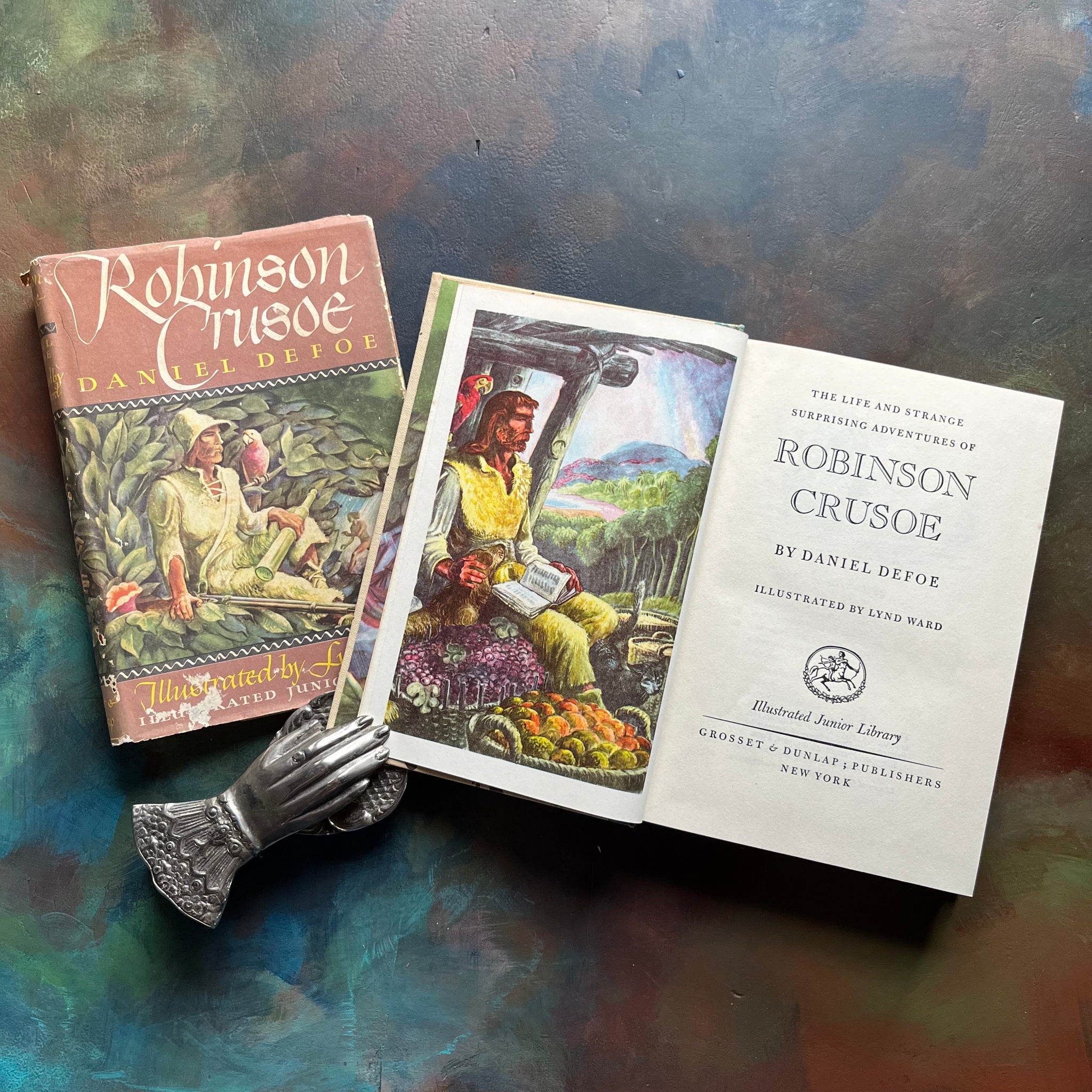 Robinson Crusoe by Daniel Defoe - a 1946 Illustrated Junior Library Ed ...