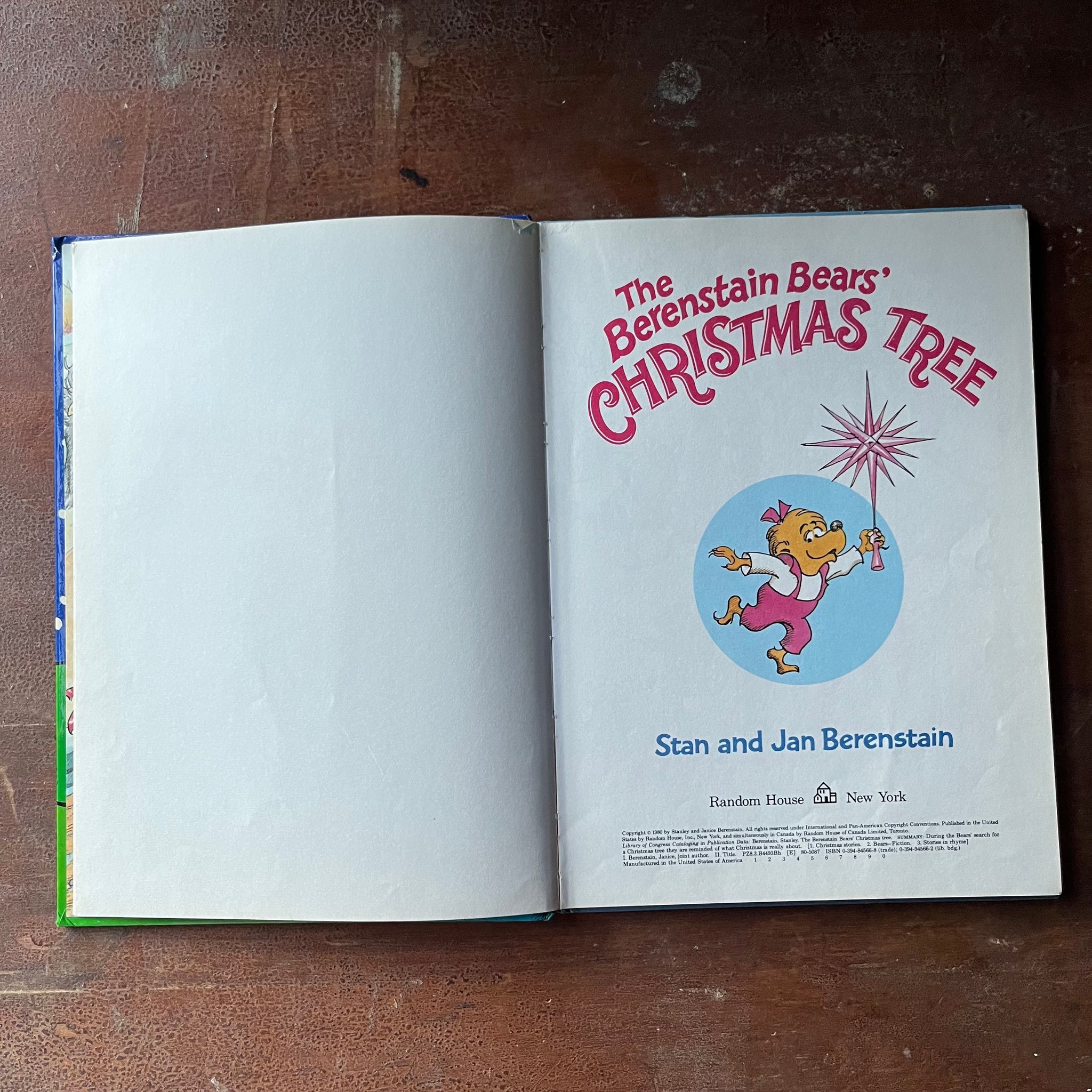 The Berenstain Bears' Christmas Tree by Stan and Jan Berestain - Log ...