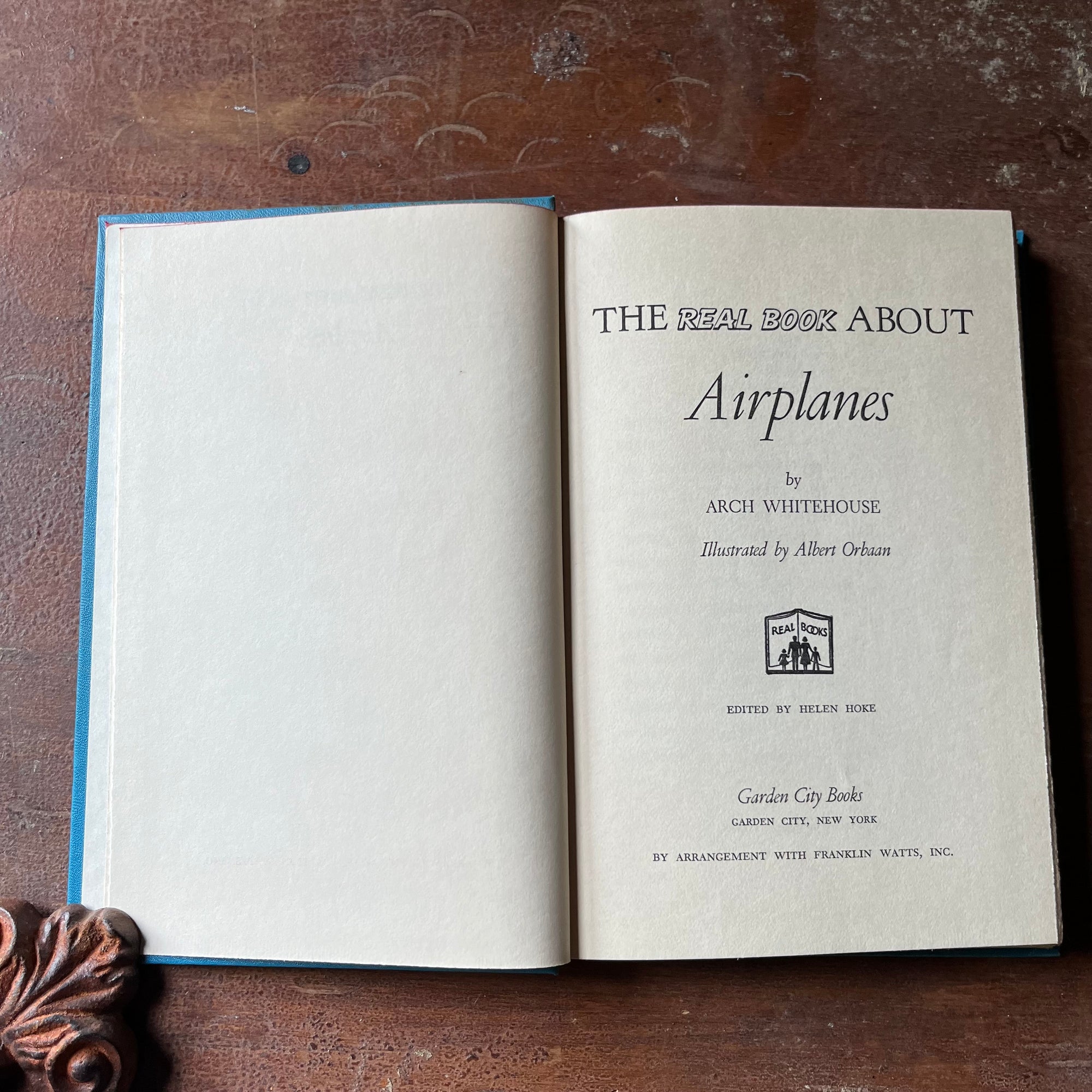 The Real Book About Airplanes - Children’s History Book - Log Cabin Vintage