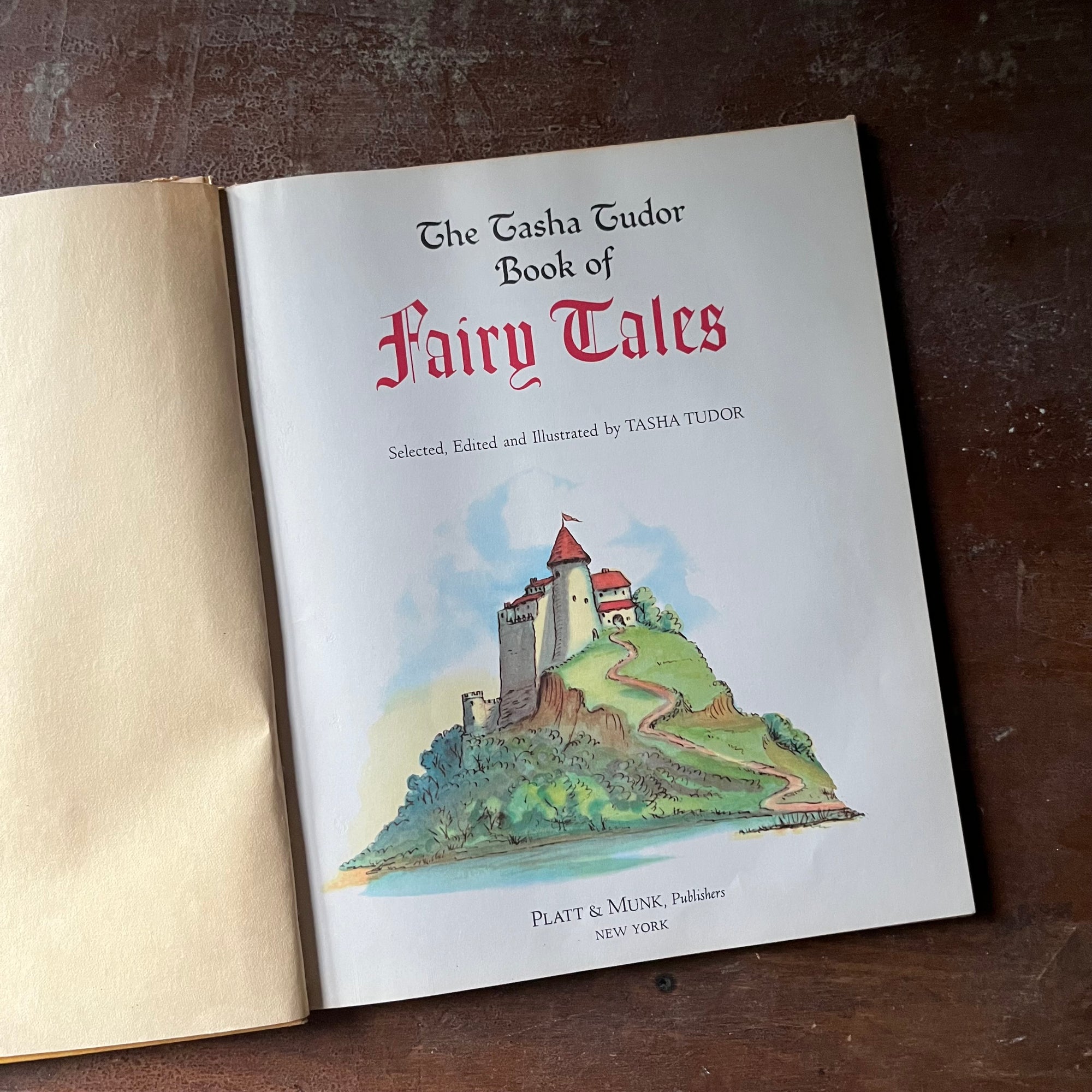 The Tasha Tudor Book of Fairy Tales Written & Illustrated by Tasha Tud ...