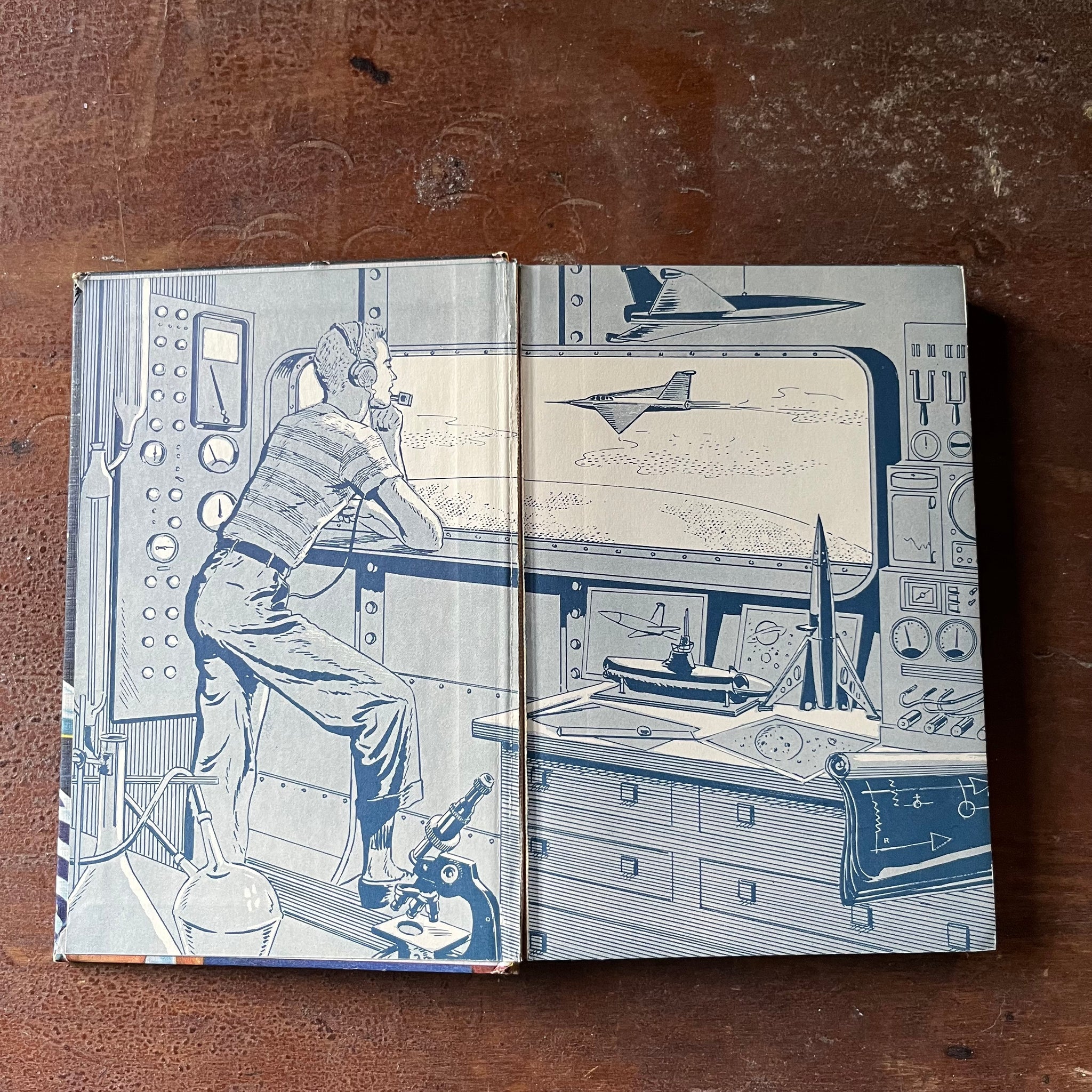 Tom Swift and His Flying Lab #1 by Victor Appleton II - Log Cabin Vintage