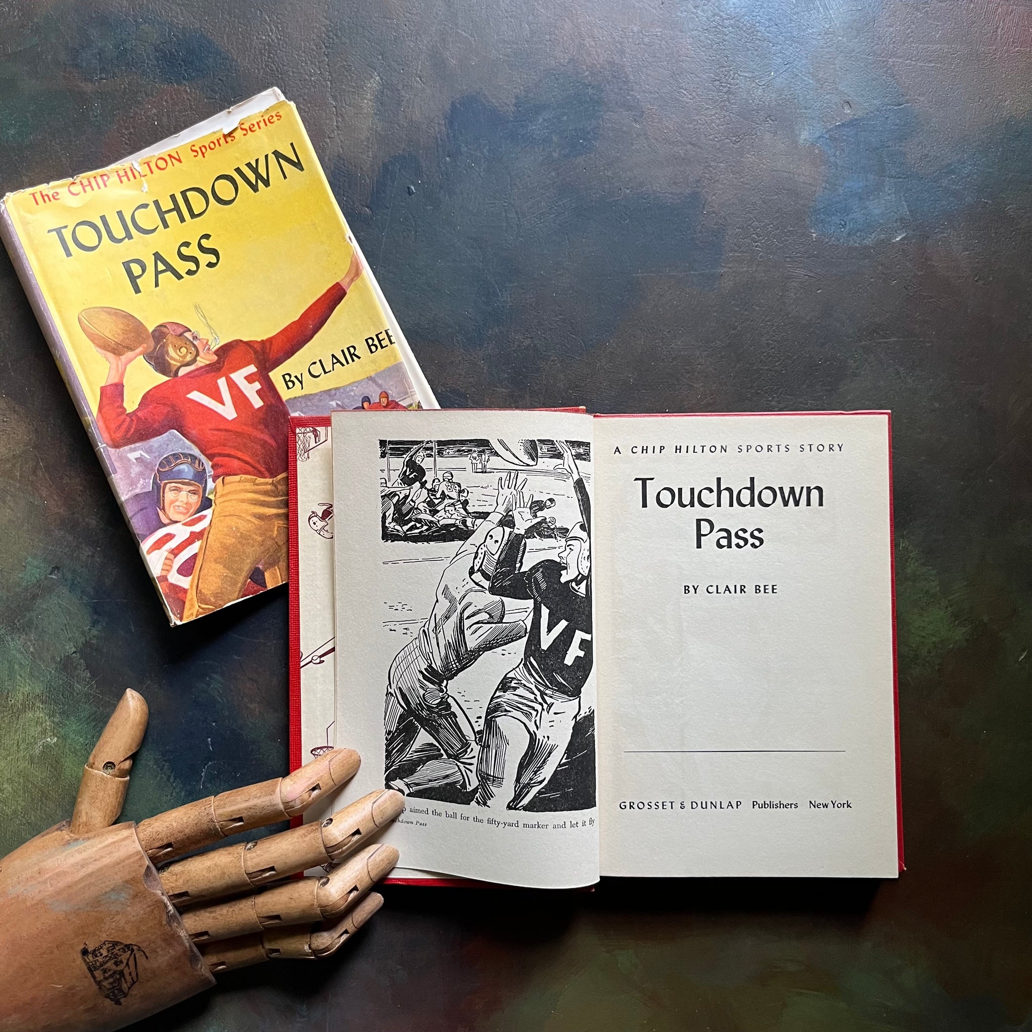 A Chip Hilton Sports Series Story: Touchdown Pass #1 by Clair Bee - Log ...