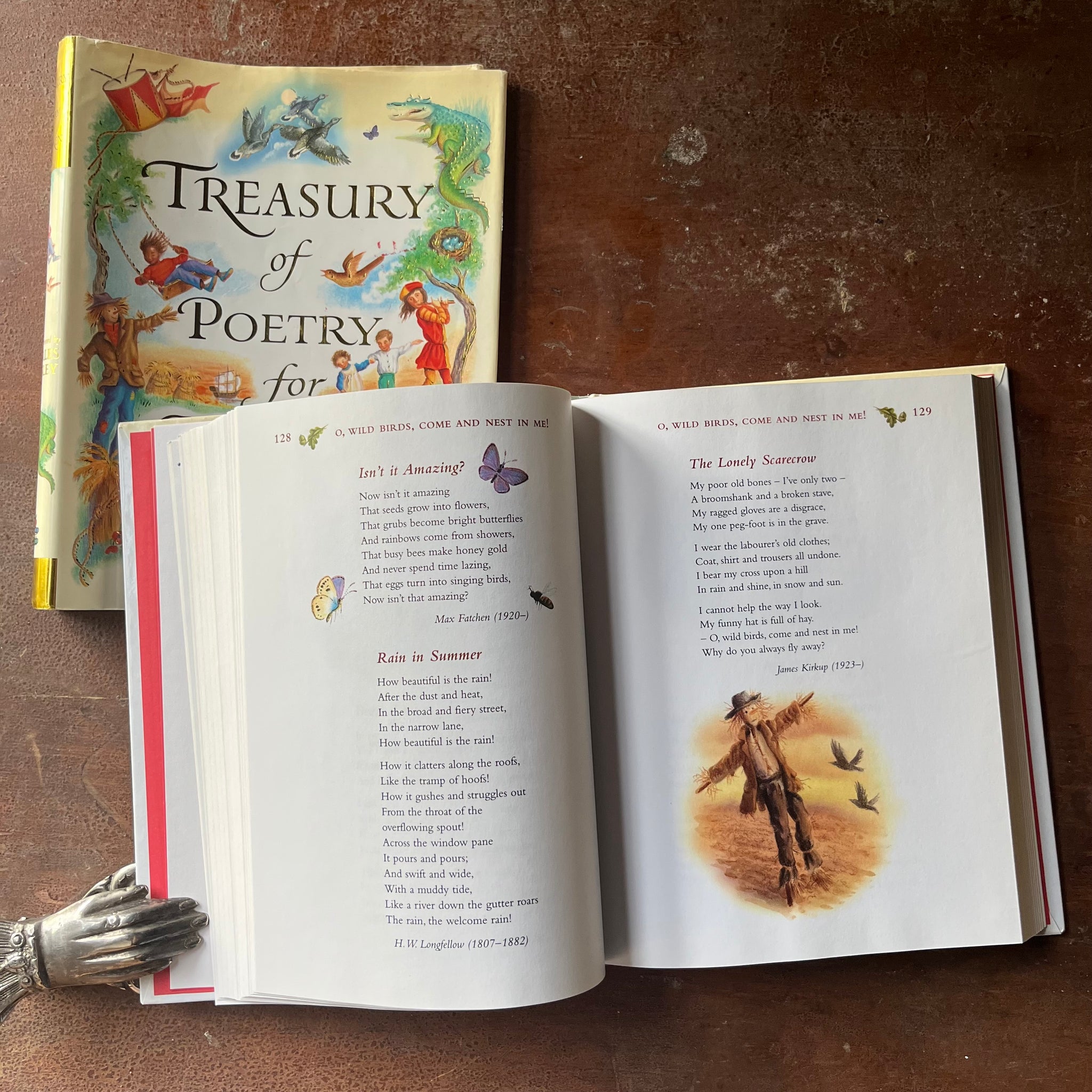 Treasury of Poetry for Children Selected by Susie Gibbs Illustrated by ...