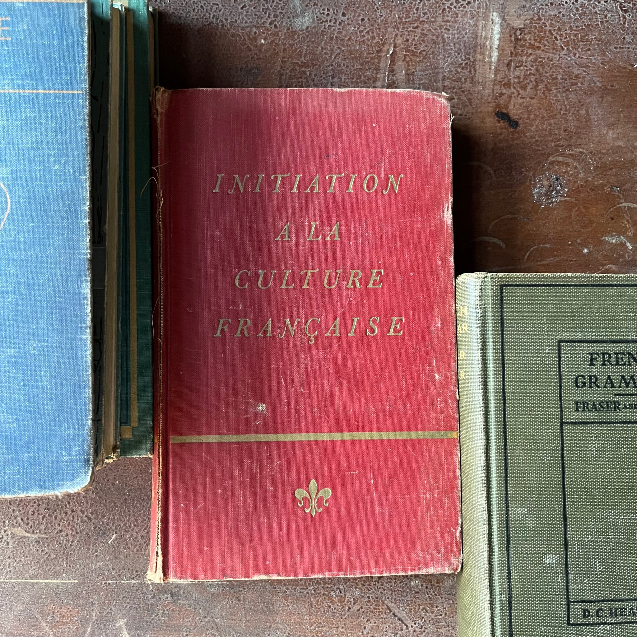 Vintage French Book Stack - Set of Five - Learn French - Log Cabin Vintage