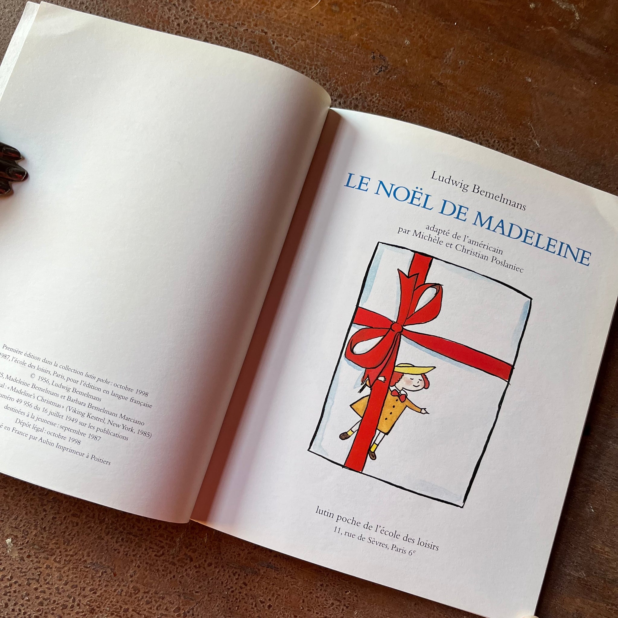 Le Noel de Madeline by Ludwig Bemelmans - a 1998 FRENCH Edition - Log Cabin Vintage