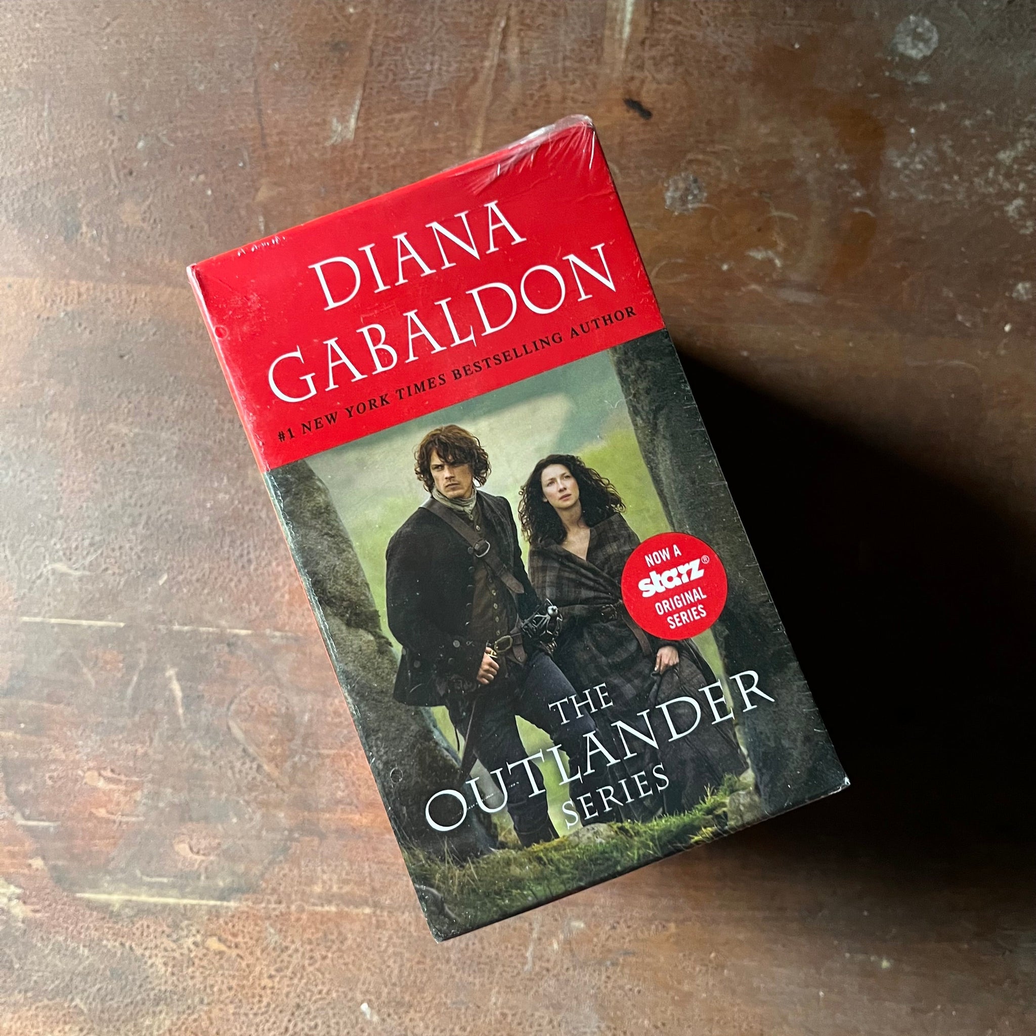 Outlander Book Series by Diana Gabaldon Box Set - New in Box - Log ...