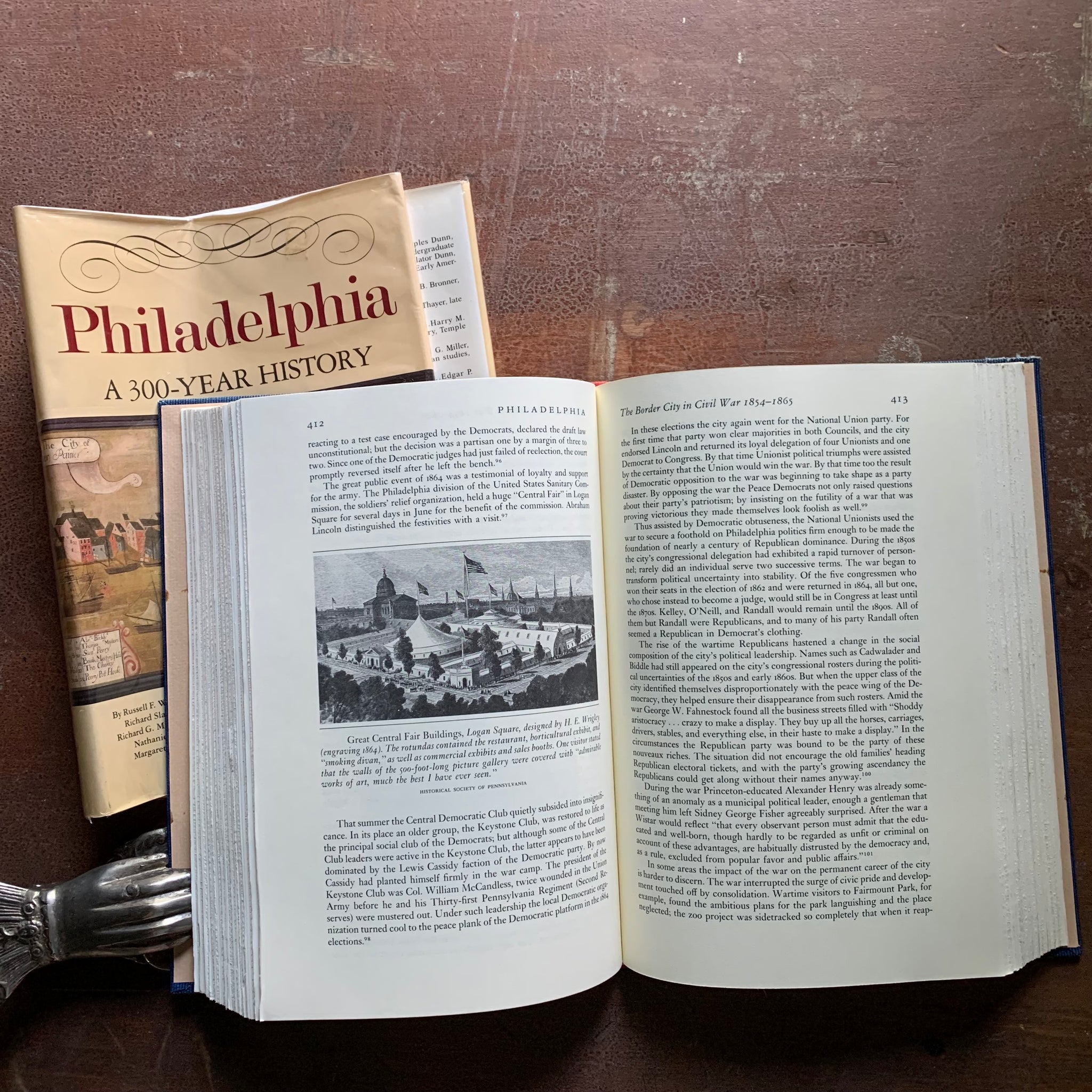 Philadelphia: A 300 Year History - 1982 First Edition with Original Du ...