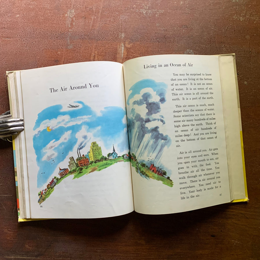 Science Everywhere a 161 Ginn and Company School Book - Log Cabin Vintage