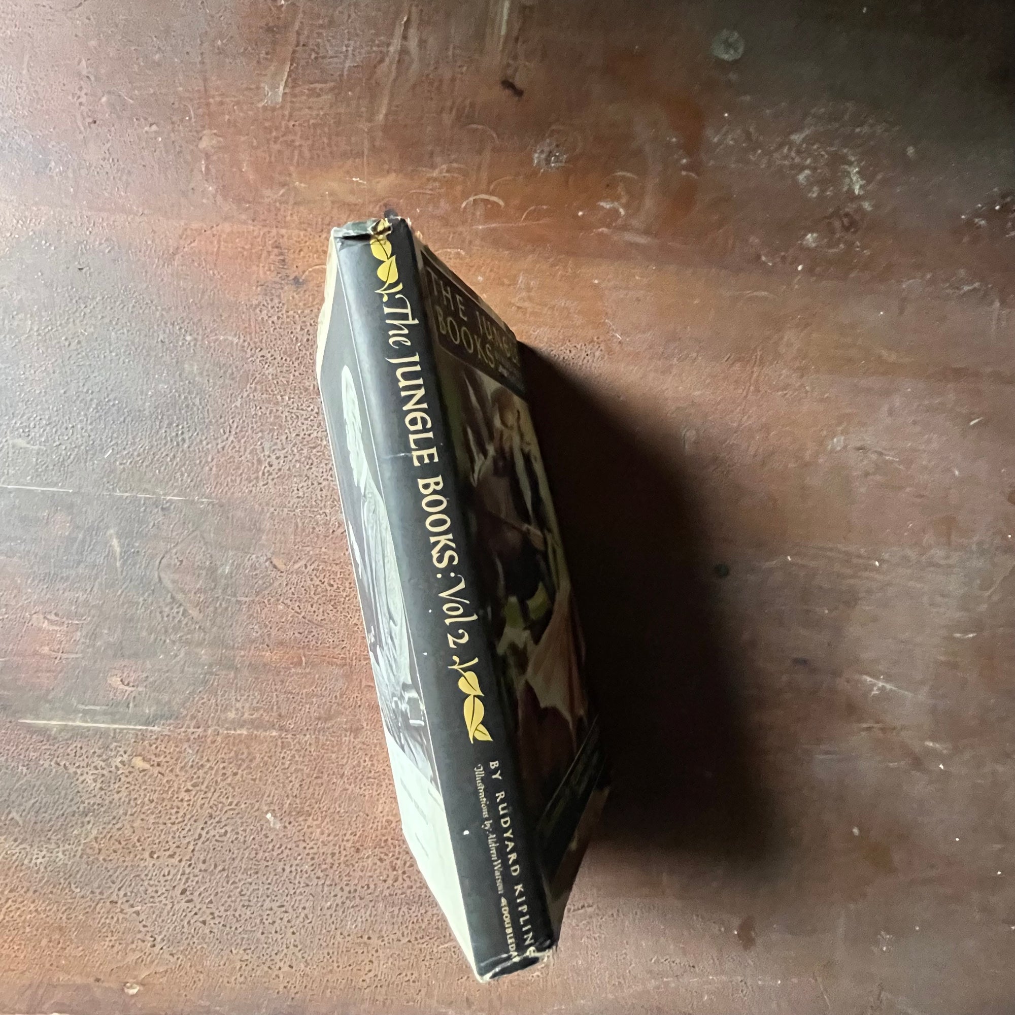 The Jungle Books Volume Two by Rudyard Kipling - Junior Illustrated Li - Log Cabin Vintage